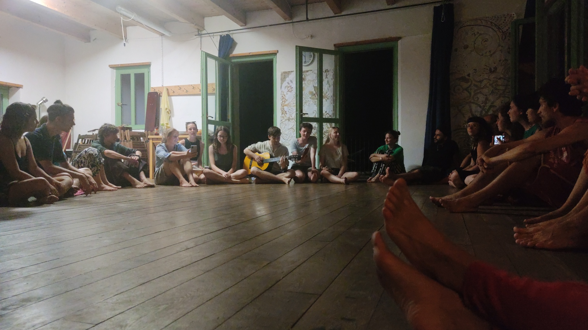 Cr-I-TO-WE-ty youth exchange